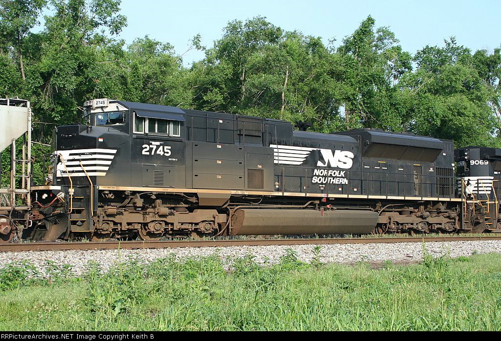 NS 2745